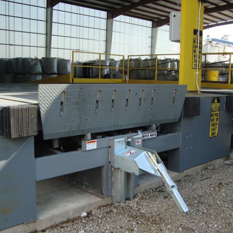 Free Standing Loading Dock | W.E. Carlson Corporation