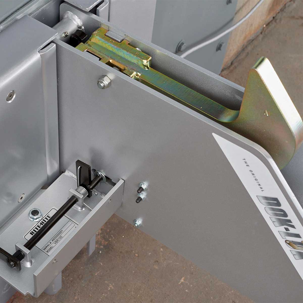 Wall Mounted Restraint | W.E. Carlson Corporation