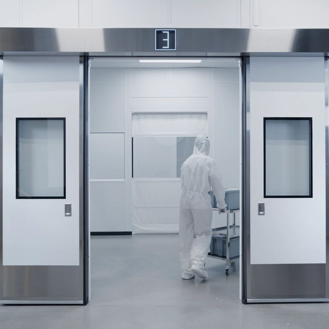 ISO-Clean® Glider Door | W.E. Carlson Corporation
